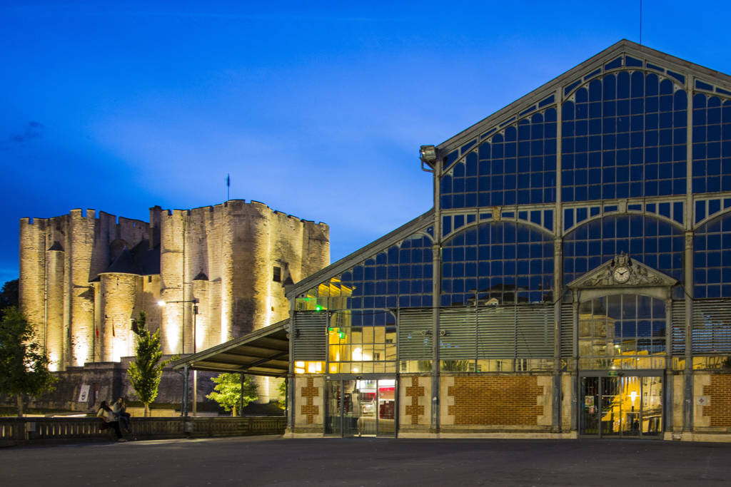 Balade à Niort à la lumière des lampions - Parc naturel régional du ...
